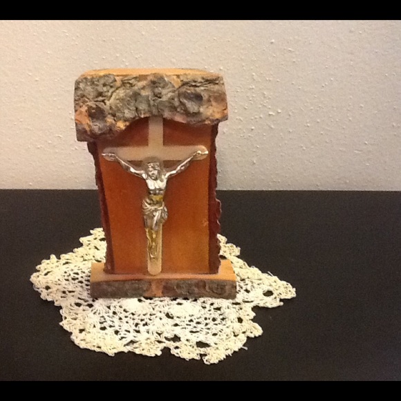 Other | Vintage Jesus On The Cross Wood Table Decor | Poshmark